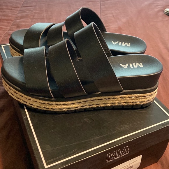MIA | Shoes | Platform Slides By Mia Brand New Condition | Poshmark